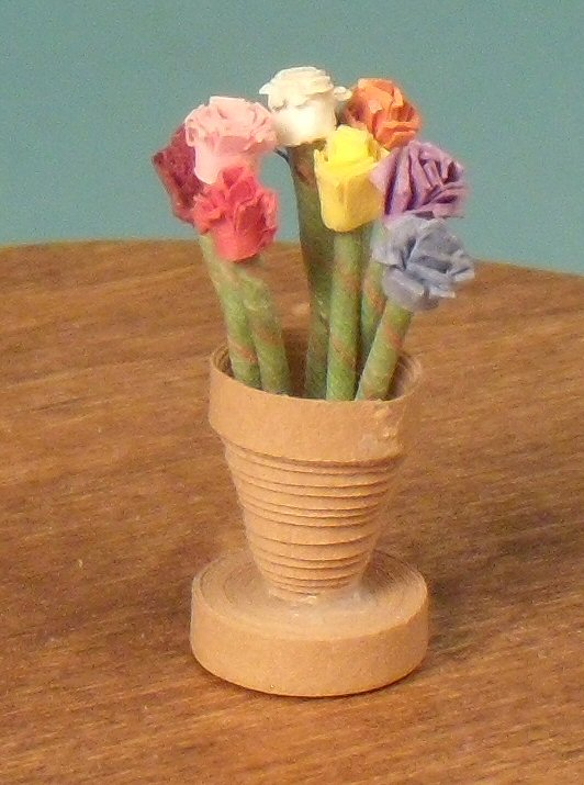 Artist & Collectible Dollhouse Accessories & Miniatures